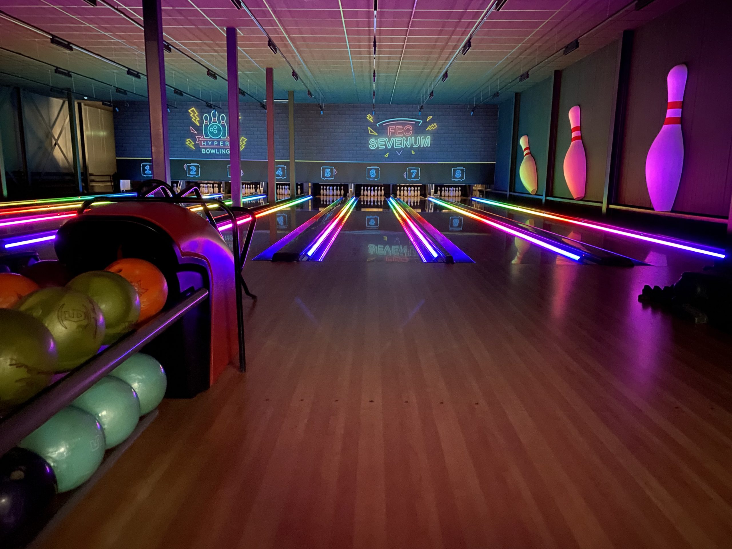 Hyperbowlen en Classic Bowlen - Voor de Zaak